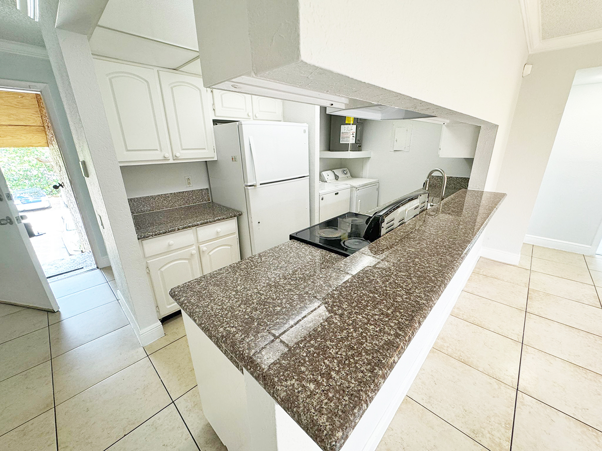 Home [mayfair.managebuilding.com]